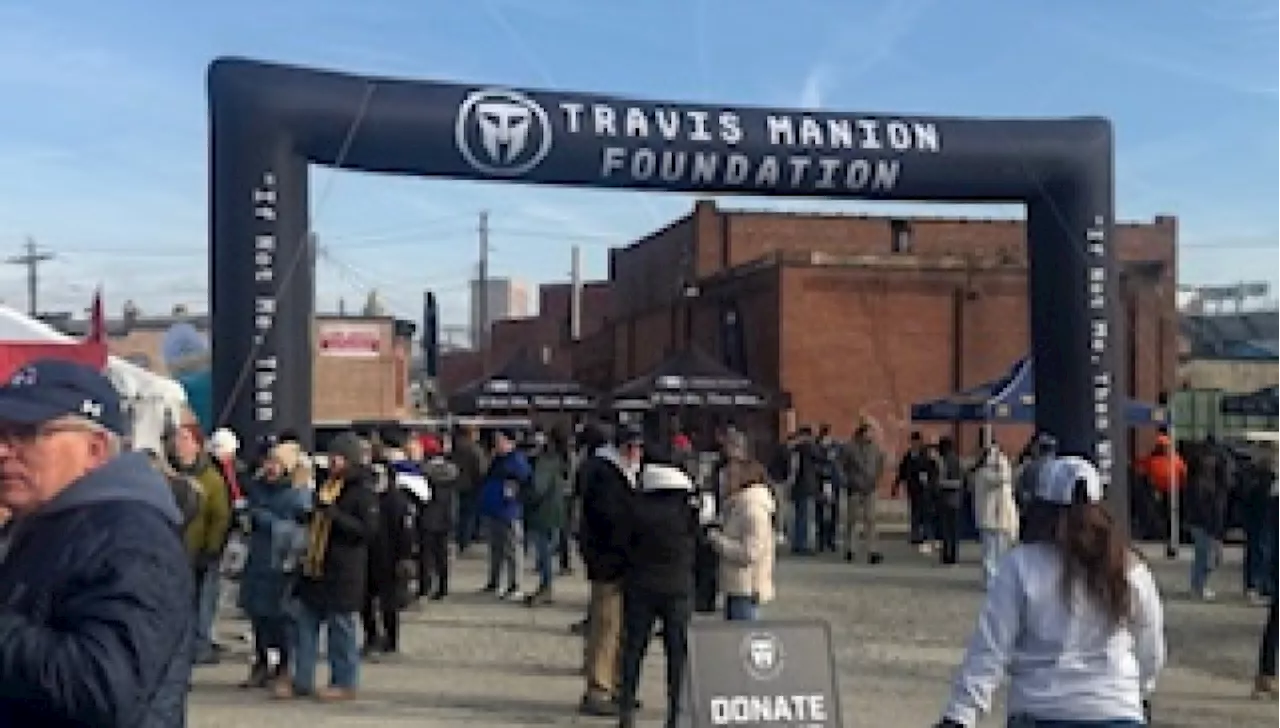 Army-Navy Game Unites Fans, Honors Heroes in Emotional Showdown ...