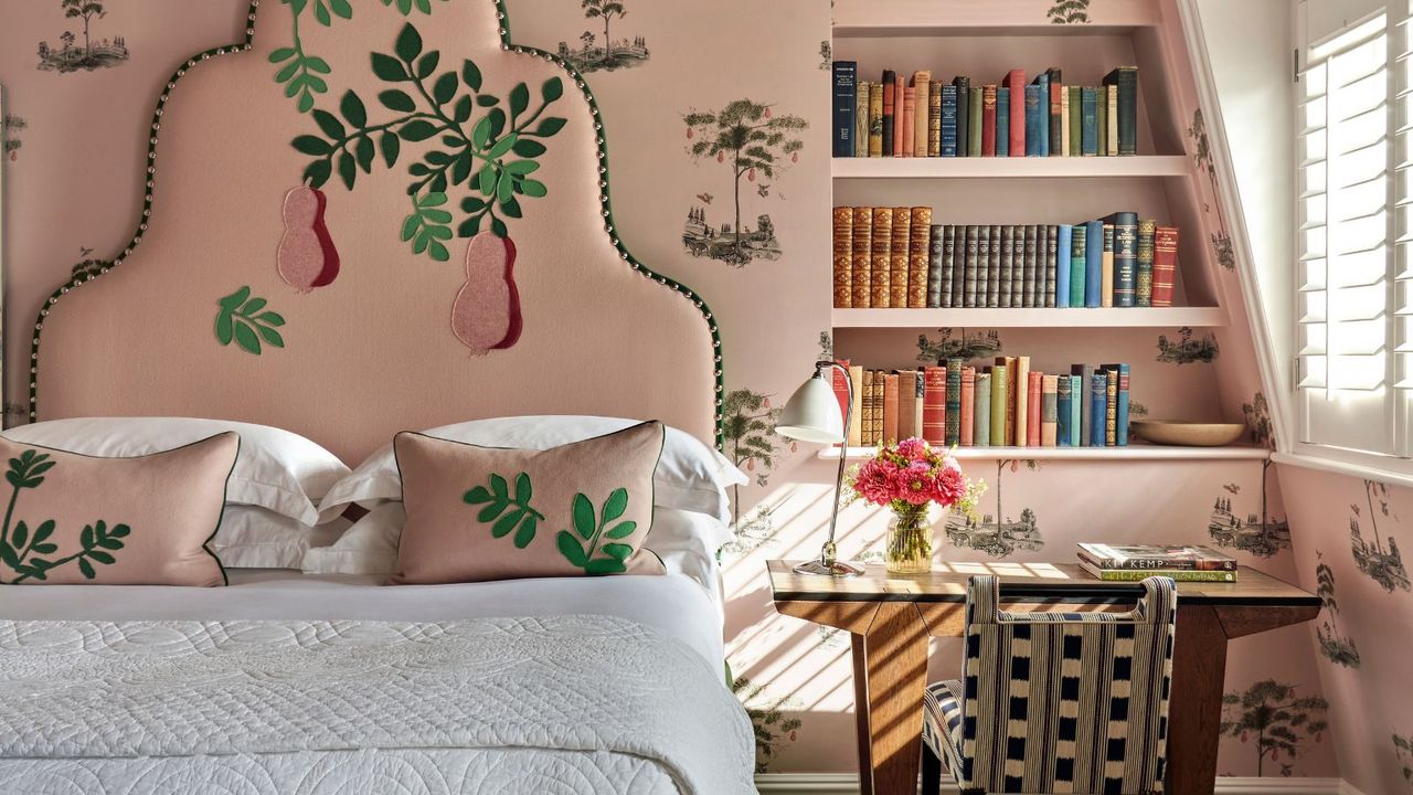Seven Headboard Trends Set to Redefine Bedrooms in 2026 - THENCVOICE